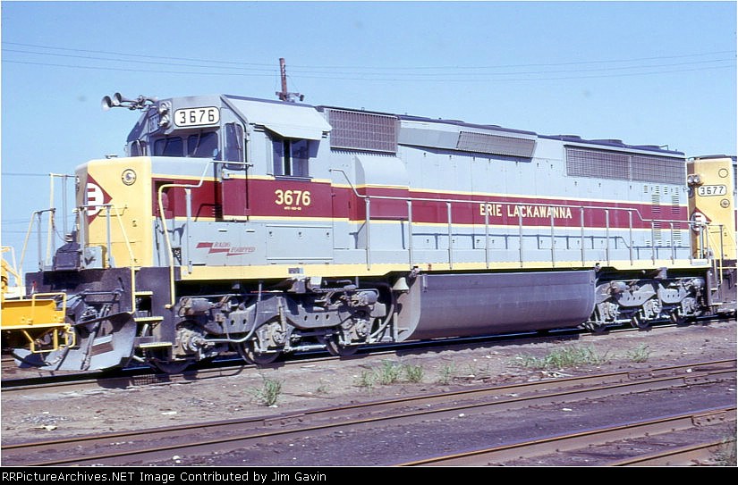 EL SD45-2 3676